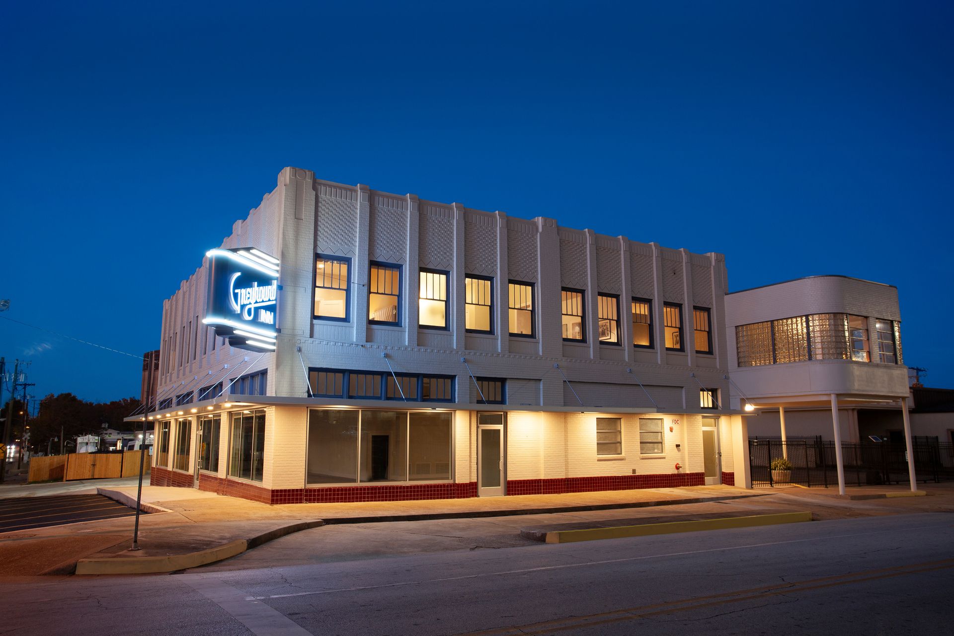 Greyhound Inn - Downtown Tyler - Texas