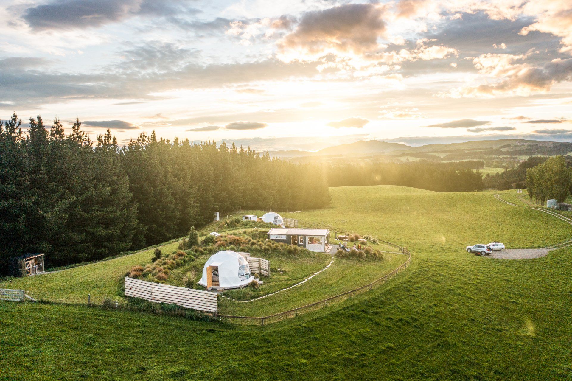 Tawanui Farm Tours, Glamping & Jet Boating Hurunui