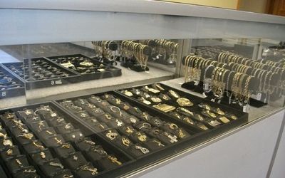 Suburban jewelry and loan store