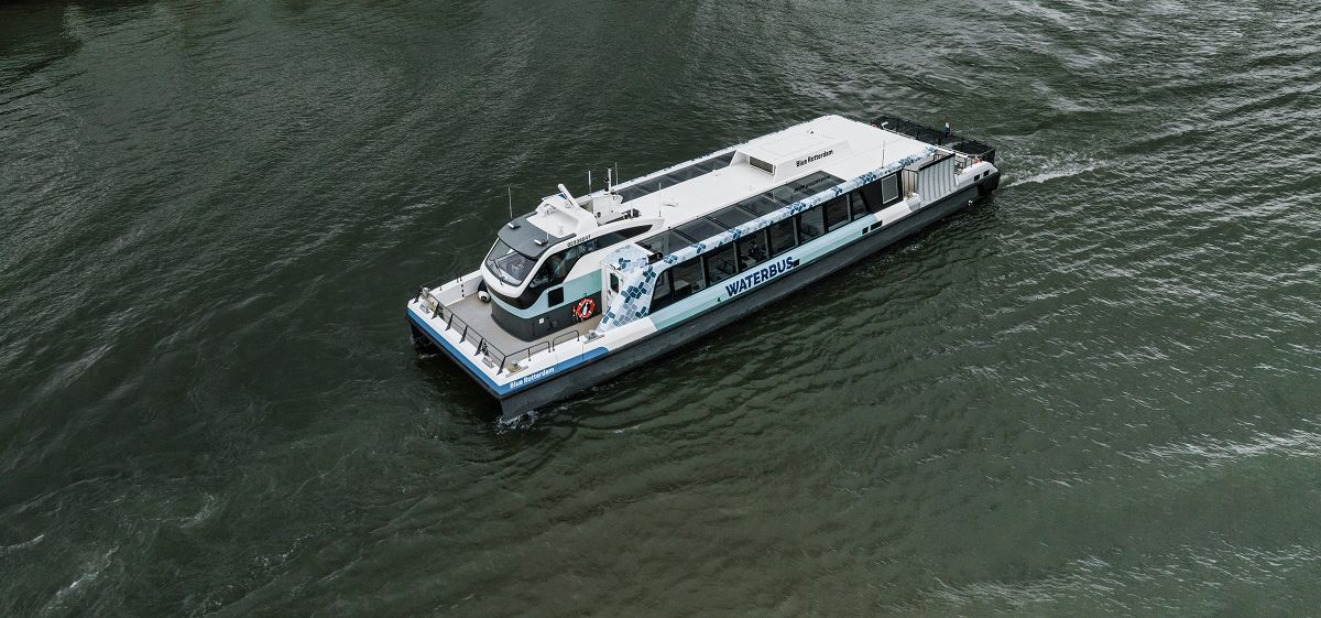 Purus’s Rotterdam ferry, the Damen Waterbus 2907 E3 hybrid, scoops ...
