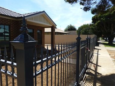 Fence & Gate Photos in Shepparton by Shepp City Fencing