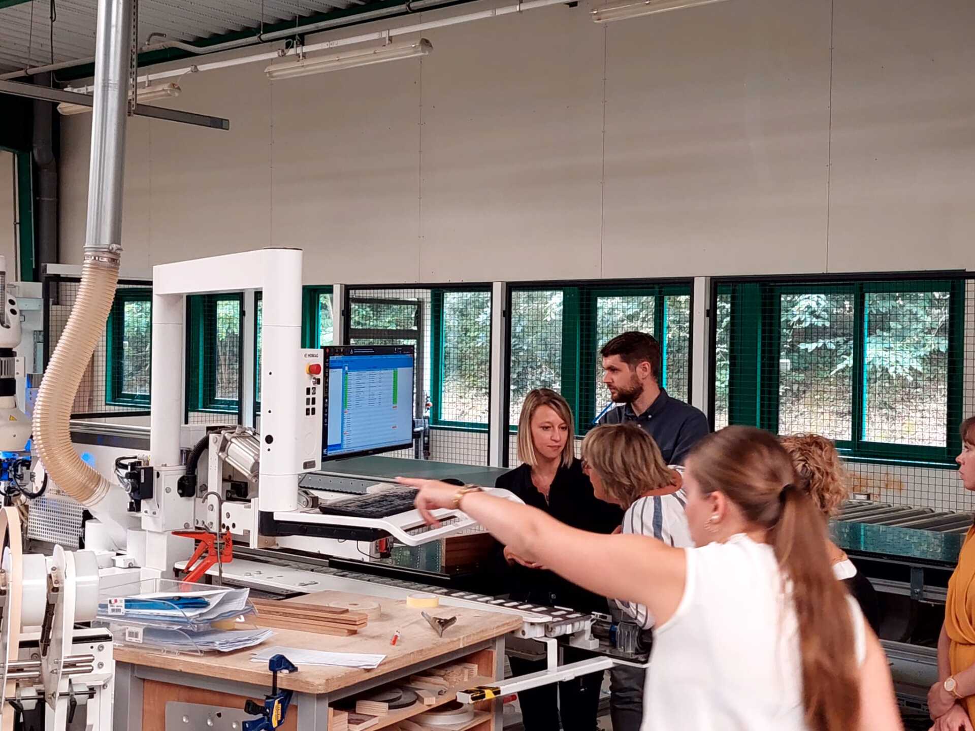 Visite d'Athex, entreprise d'agencement française