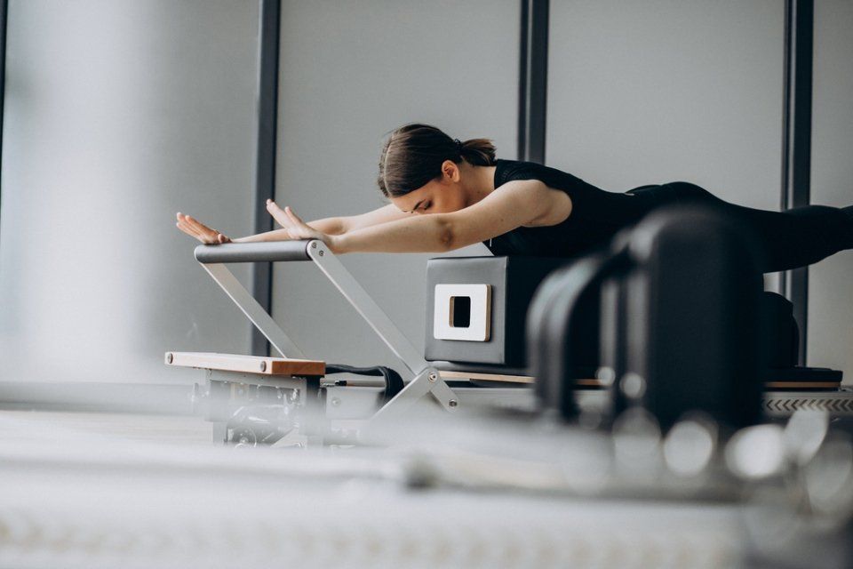Corsi di Pilates e Yoga a Torino | Studio Pilates Linee