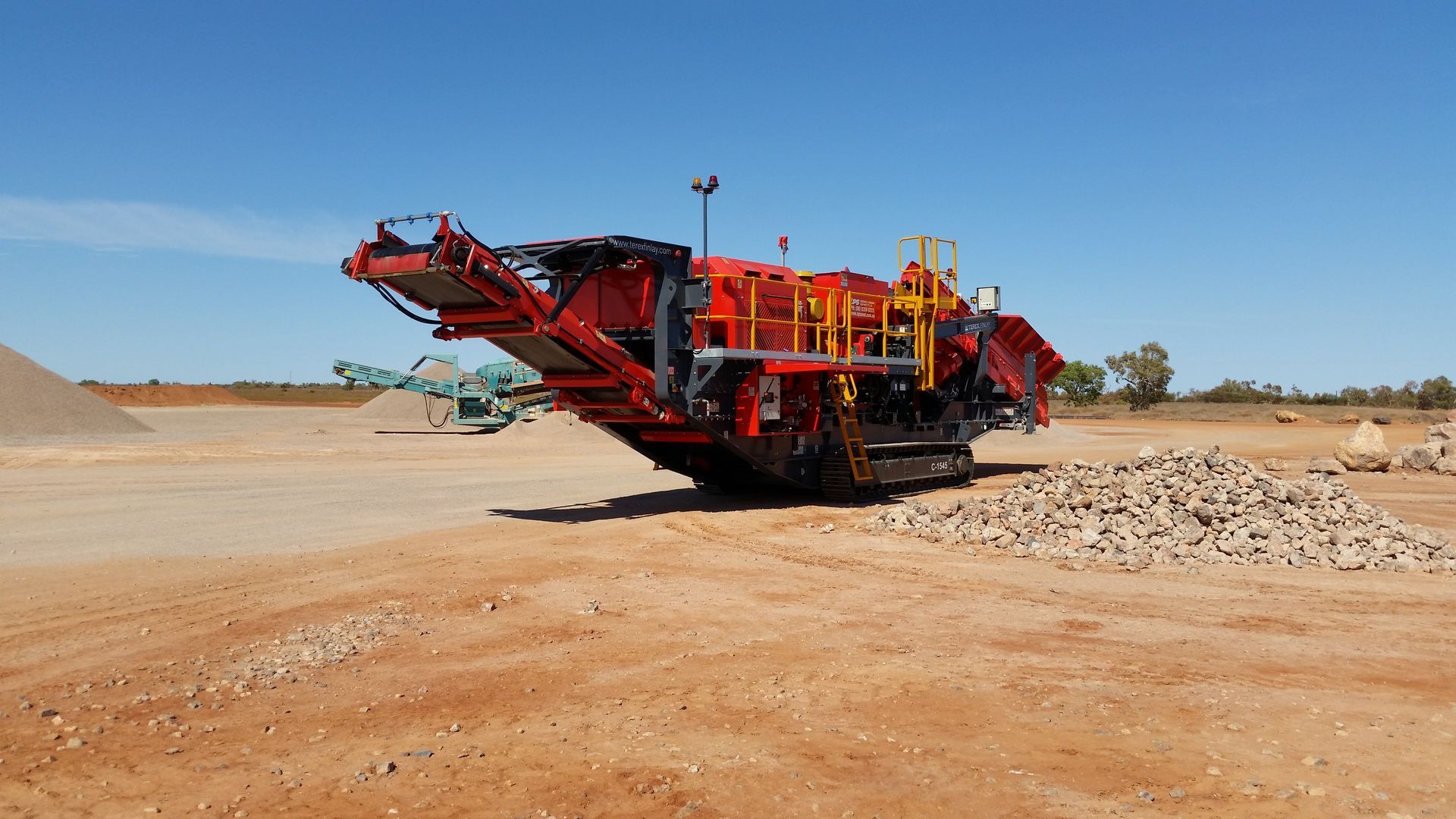 Finlay C-1545 Cone Crusher | Efficient & Robust Crushing Solution