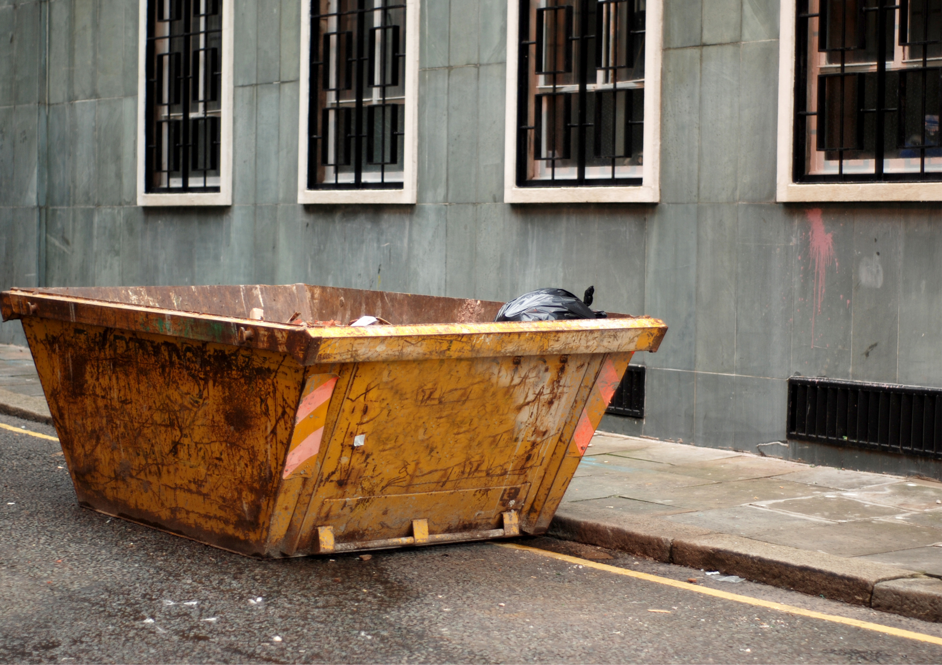 How to Choose the Right Skip Size for Your Home Renovation