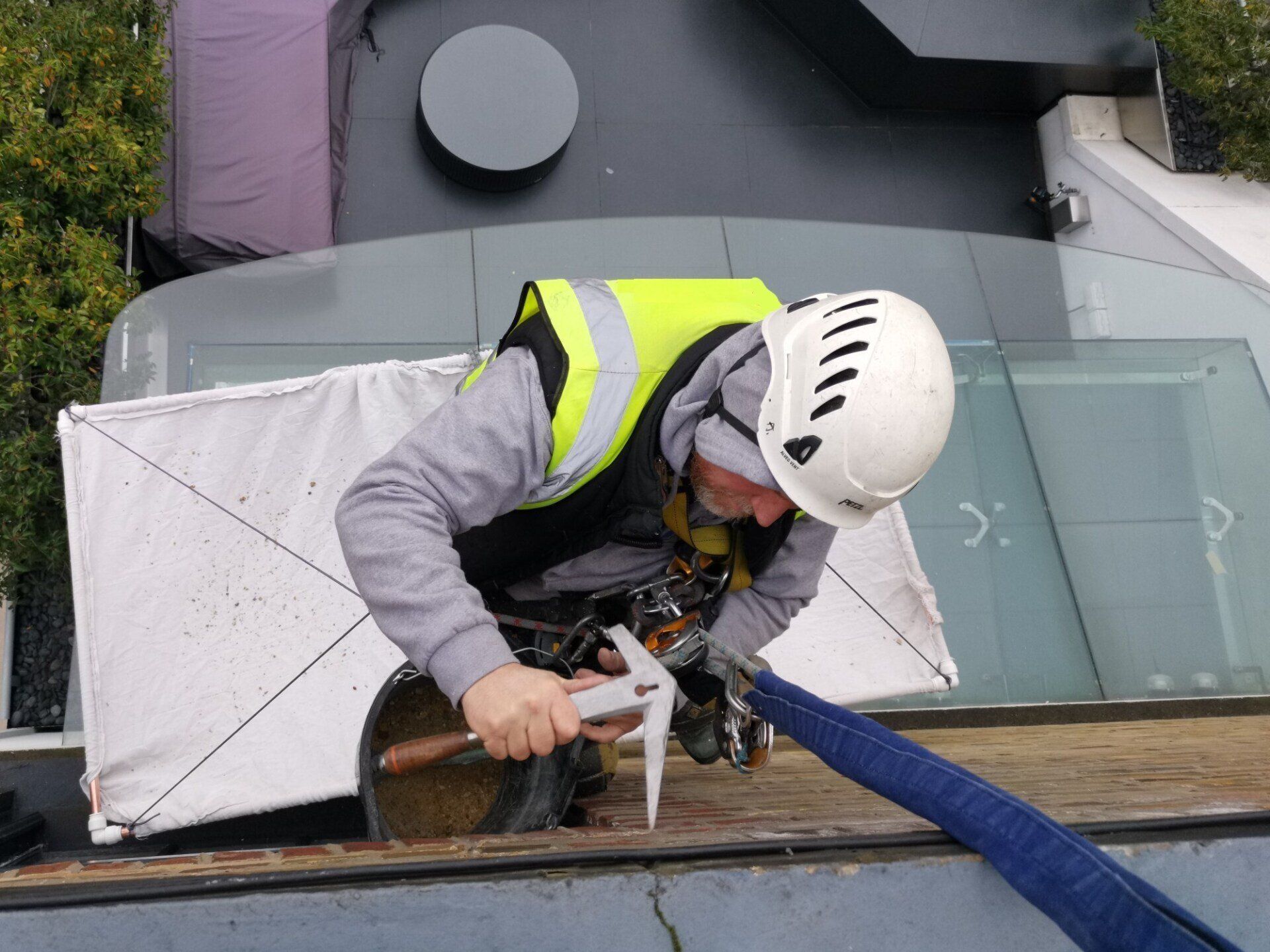 High-Rise Maintenance - Exterior Building Rope Access