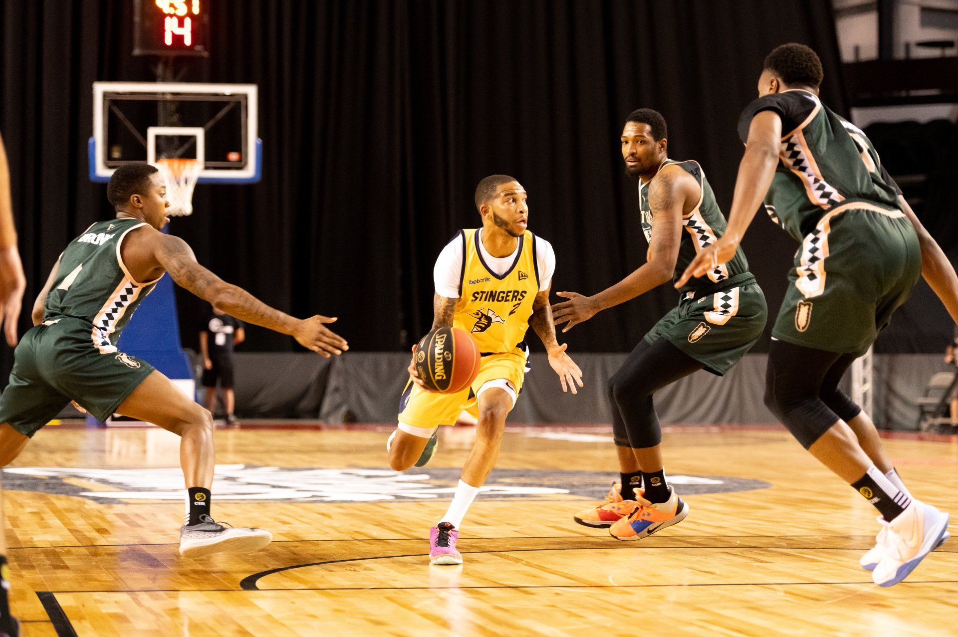 Edmonton Stingers Re-Sign Xavier Moon: Two-Time CEBL Player Of The Year