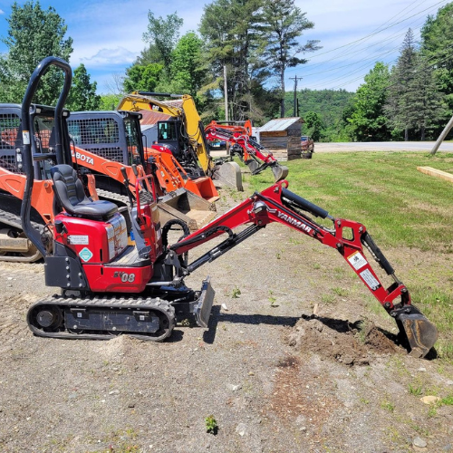 Yanmar SV 08 Micro Excavator with Blade (2k lb) | New Hampshire
