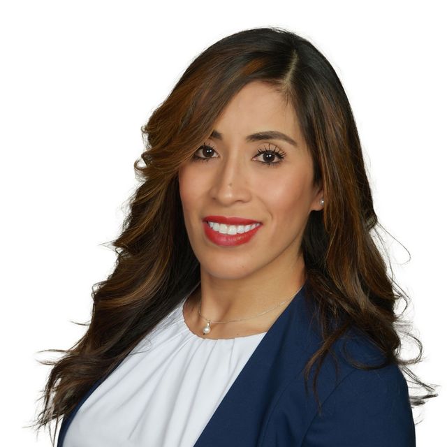 Laura Casillas's Instagram, Twitter & Facebook on IDCrawl