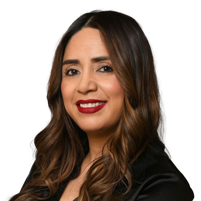 Laura Casillas's Instagram, Twitter & Facebook on IDCrawl