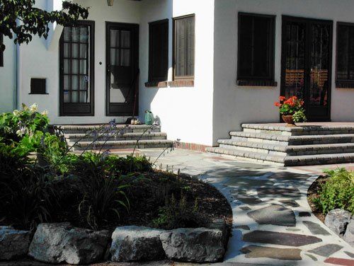 How hardscapes and softscapes combine to create landscape designs