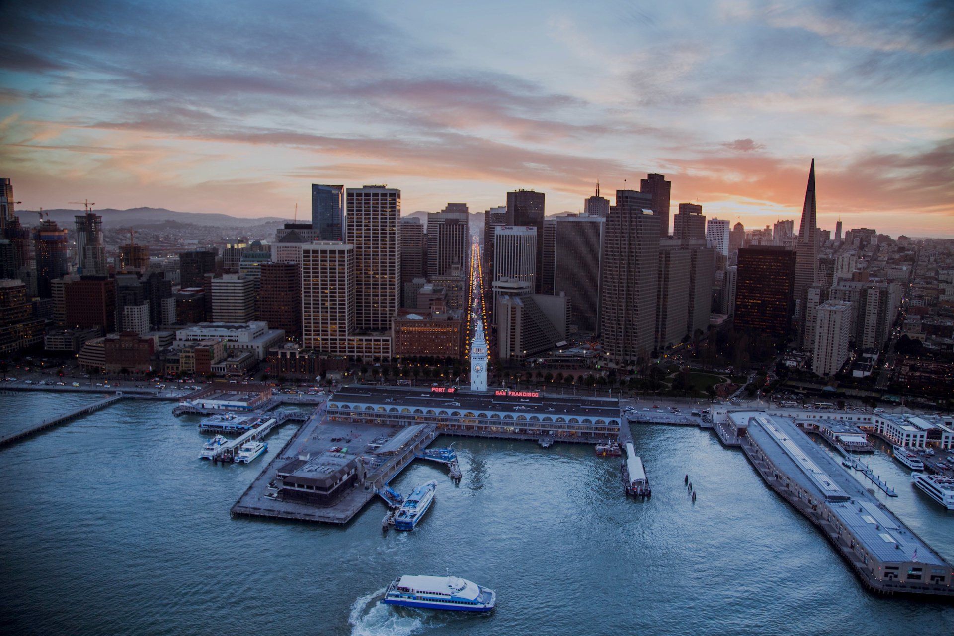 10 Signs of a Noble City