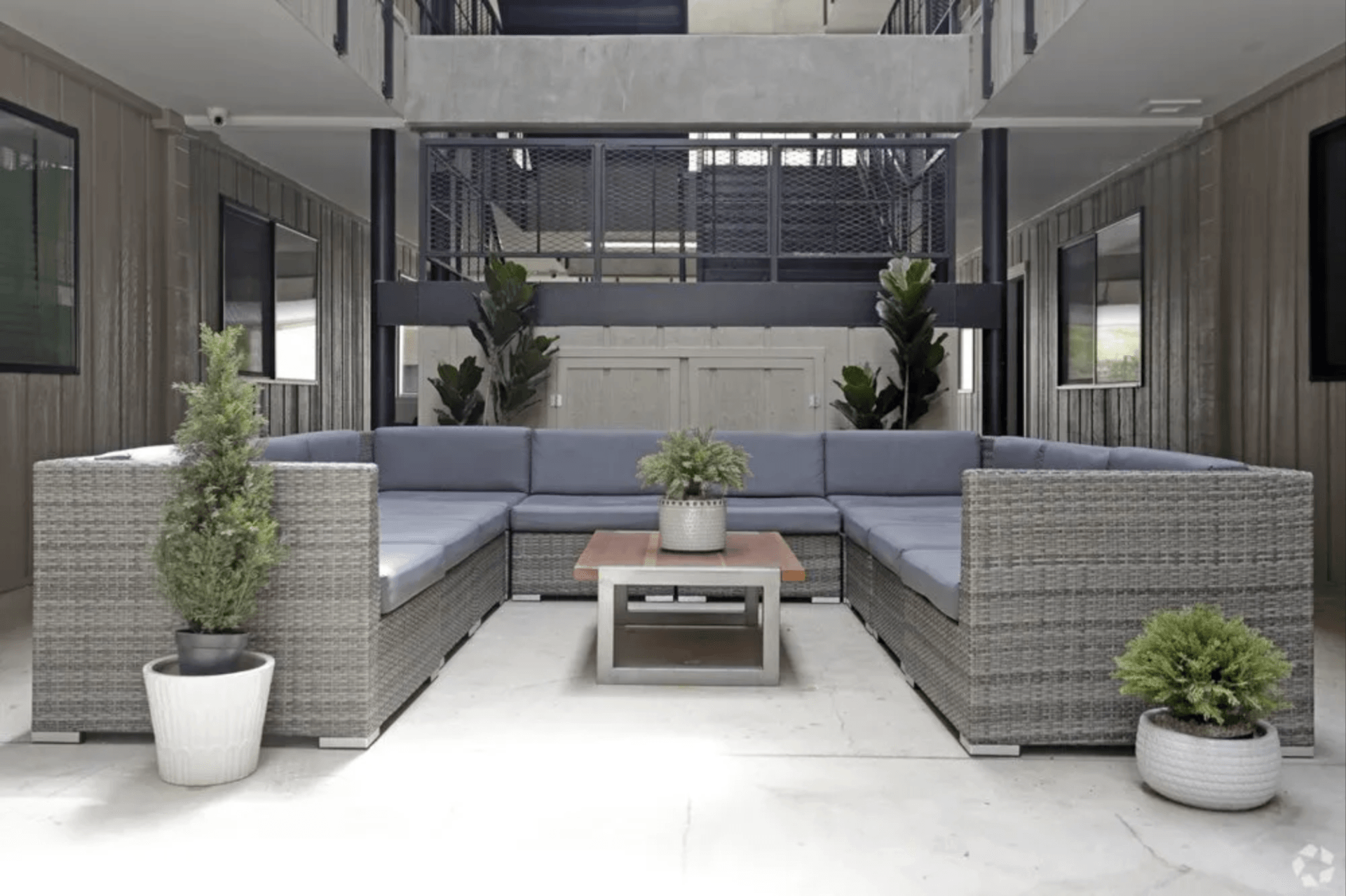 Harrison Heights Student Apartments | Property Details