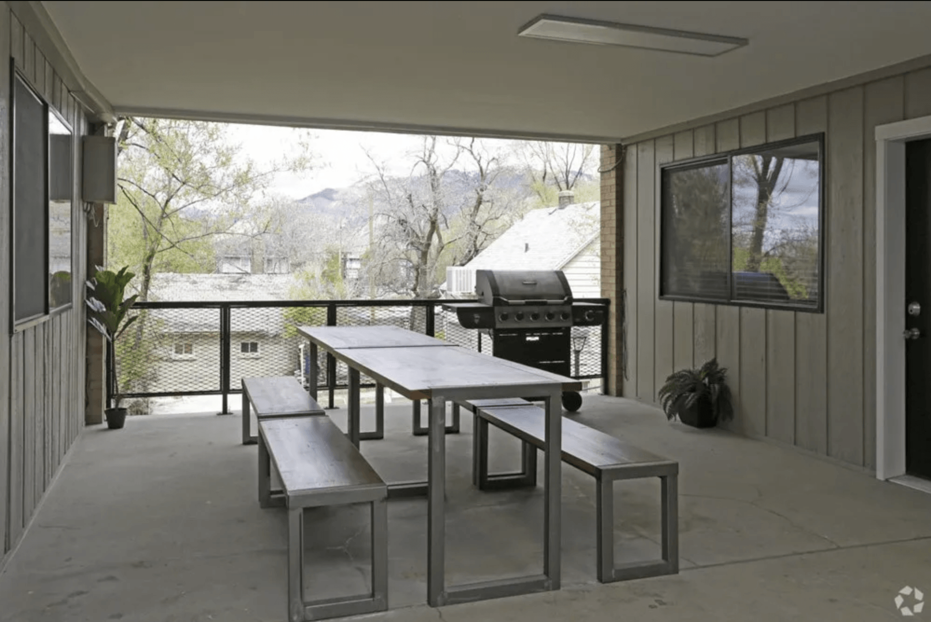 Harrison Heights Student Apartments | Property Details