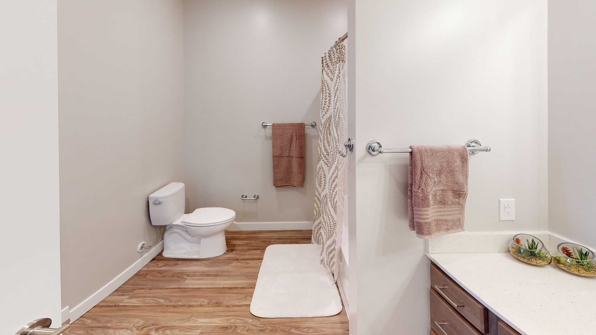 Gallery | The Landing at Legends | Champaign, IL