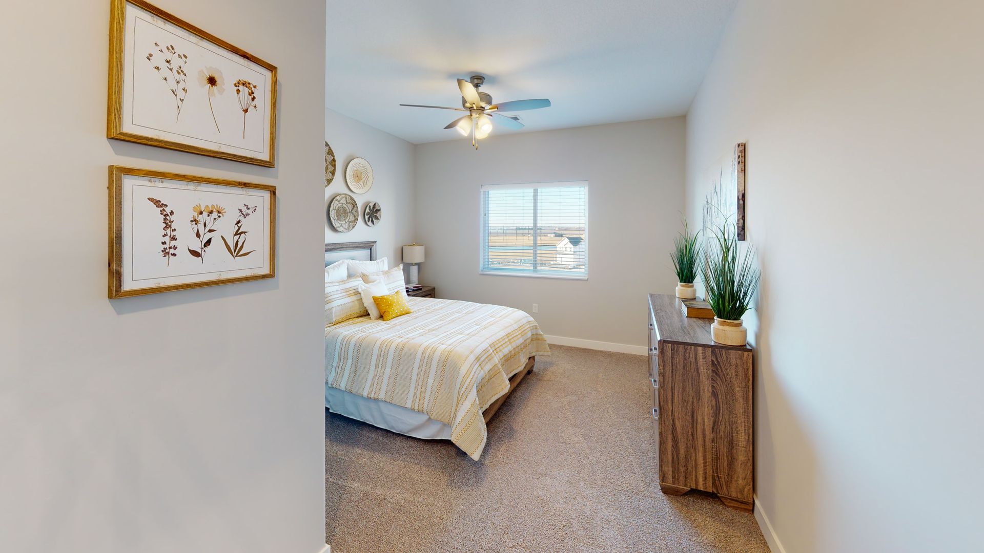 Gallery | The Landing at Legends | Champaign, IL