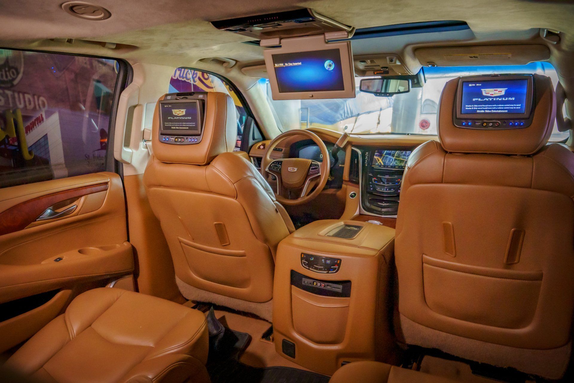 Executive Coaches, LLC - Luxury Chauffeur Service