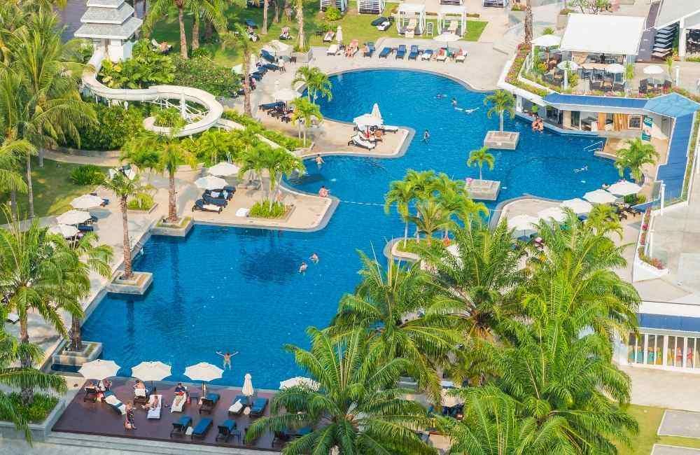 5 Multi-level Pool Deck Ideas