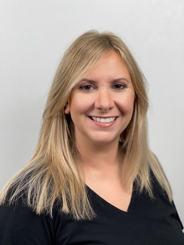 Ashlee Hicks's Instagram, Twitter & Facebook on IDCrawl