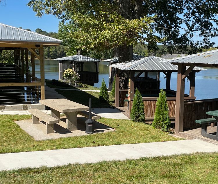 Amenities - Green Turtle Bay Resort & Marina
