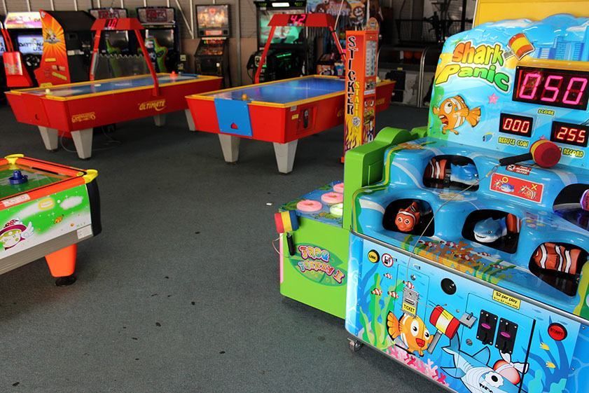 Price Options for Fantastic Minigolf and Movies in Rottnest