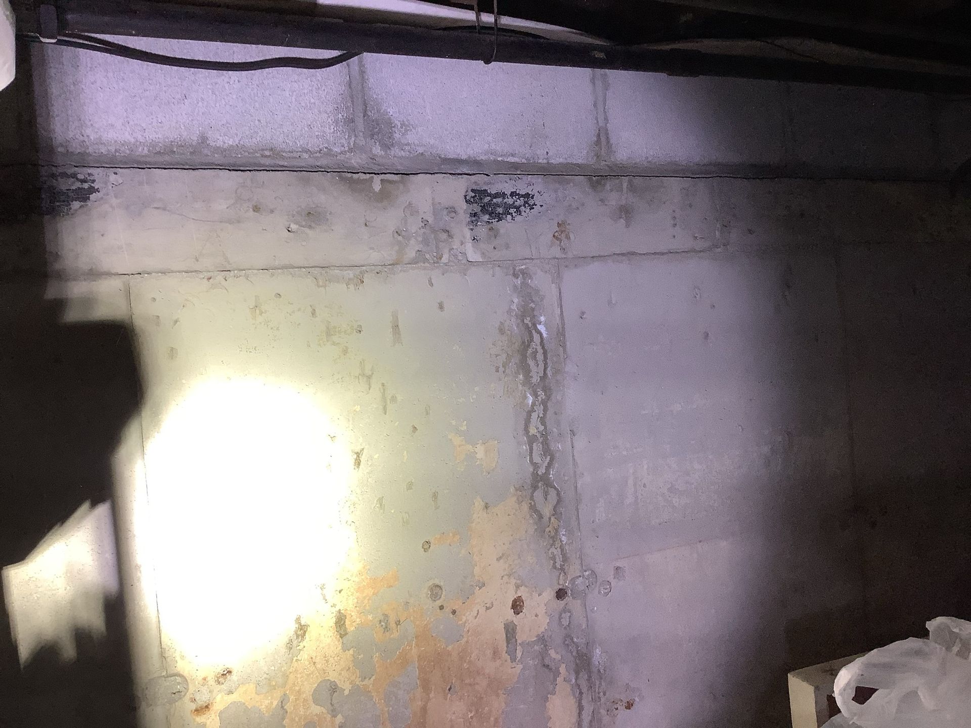 Foundation cracks and how to use the DIY crack monitor