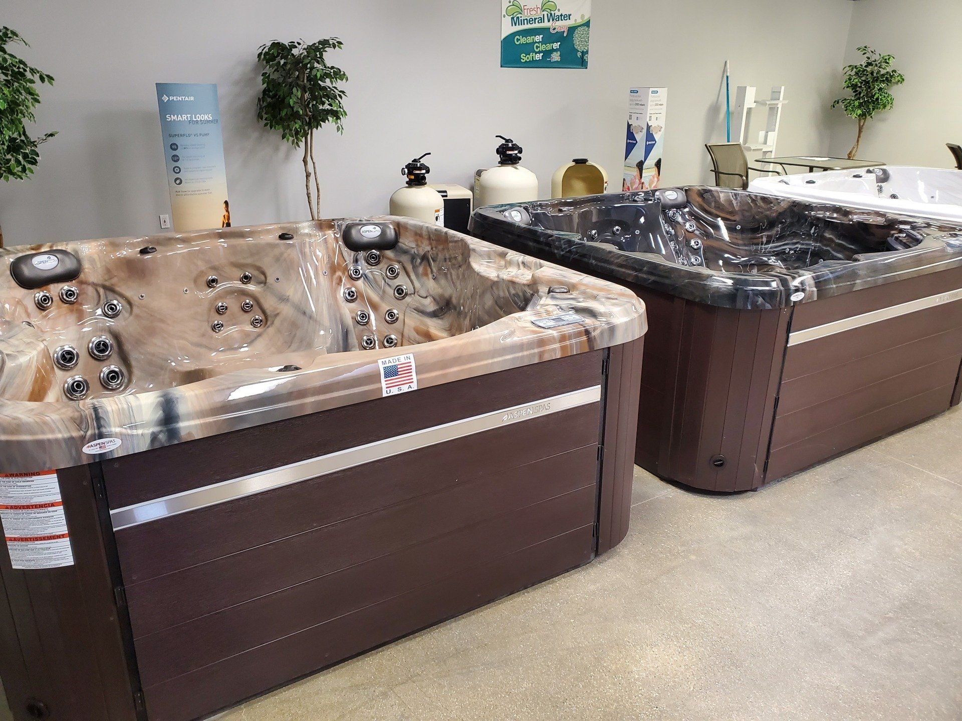 Built-In Spas | Springfield, IL | M & M Pools/Spas
