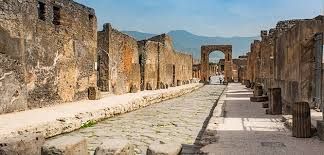 Exploring Pompeii and Herculaneum: Ancient Cities Frozen in Time