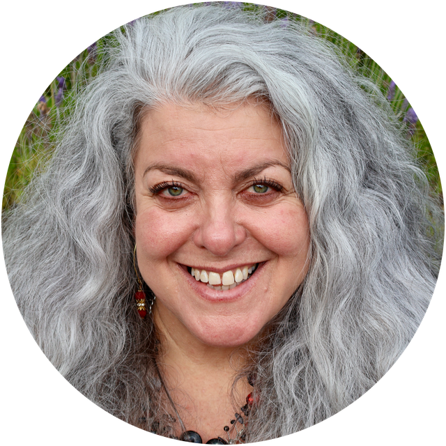 Debbie Toth's Instagram, Twitter & Facebook on IDCrawl