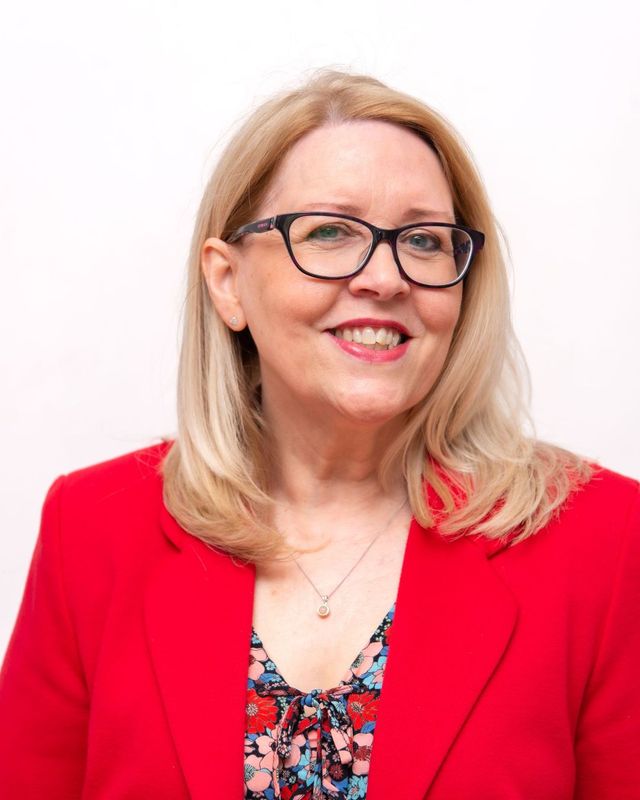 Amanda Matthews's Instagram, Twitter & Facebook on IDCrawl