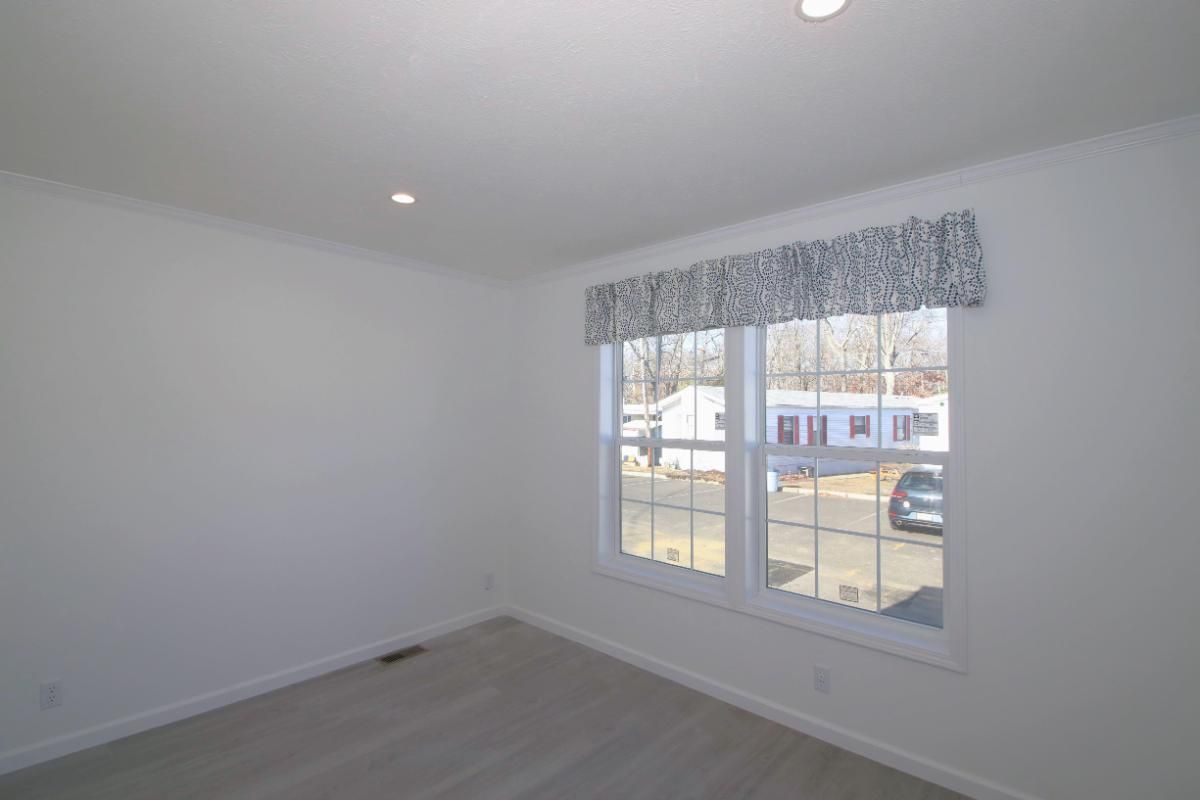 10 Shore Acres