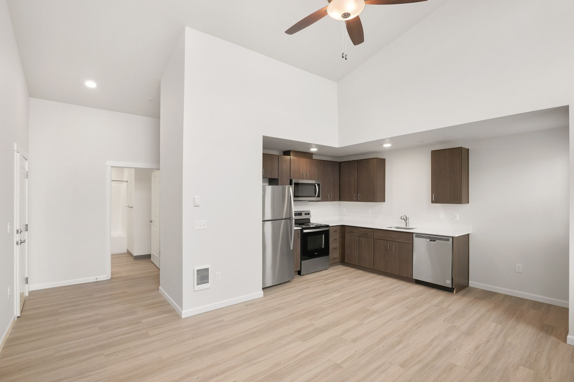 Shepherds Crossing Apartments - Salem, OR - SMI Property Management