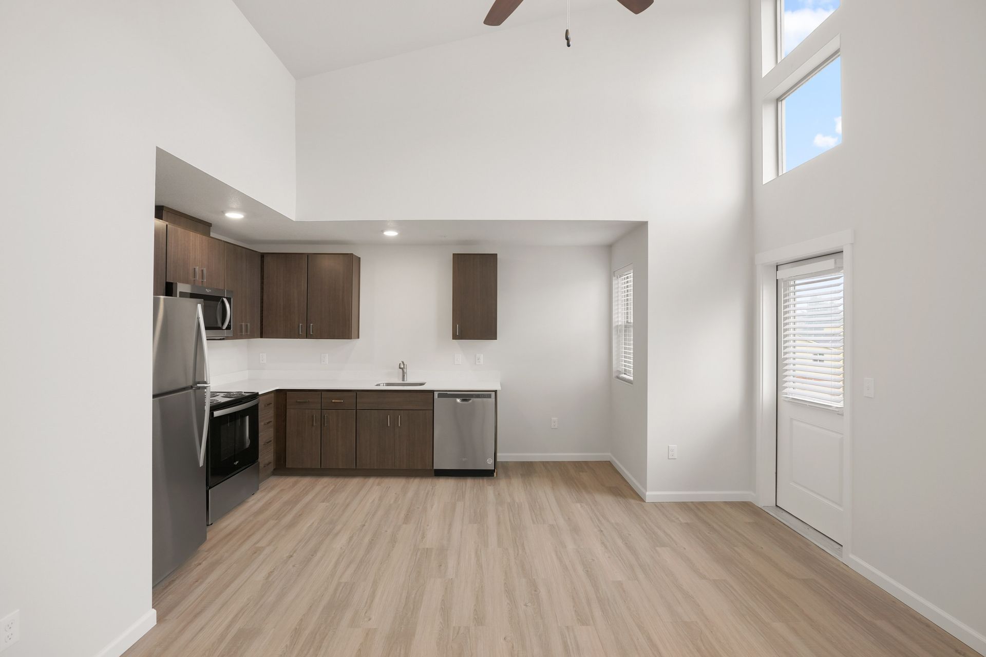 Shepherds Crossing Apartments - Salem, OR - SMI Property Management