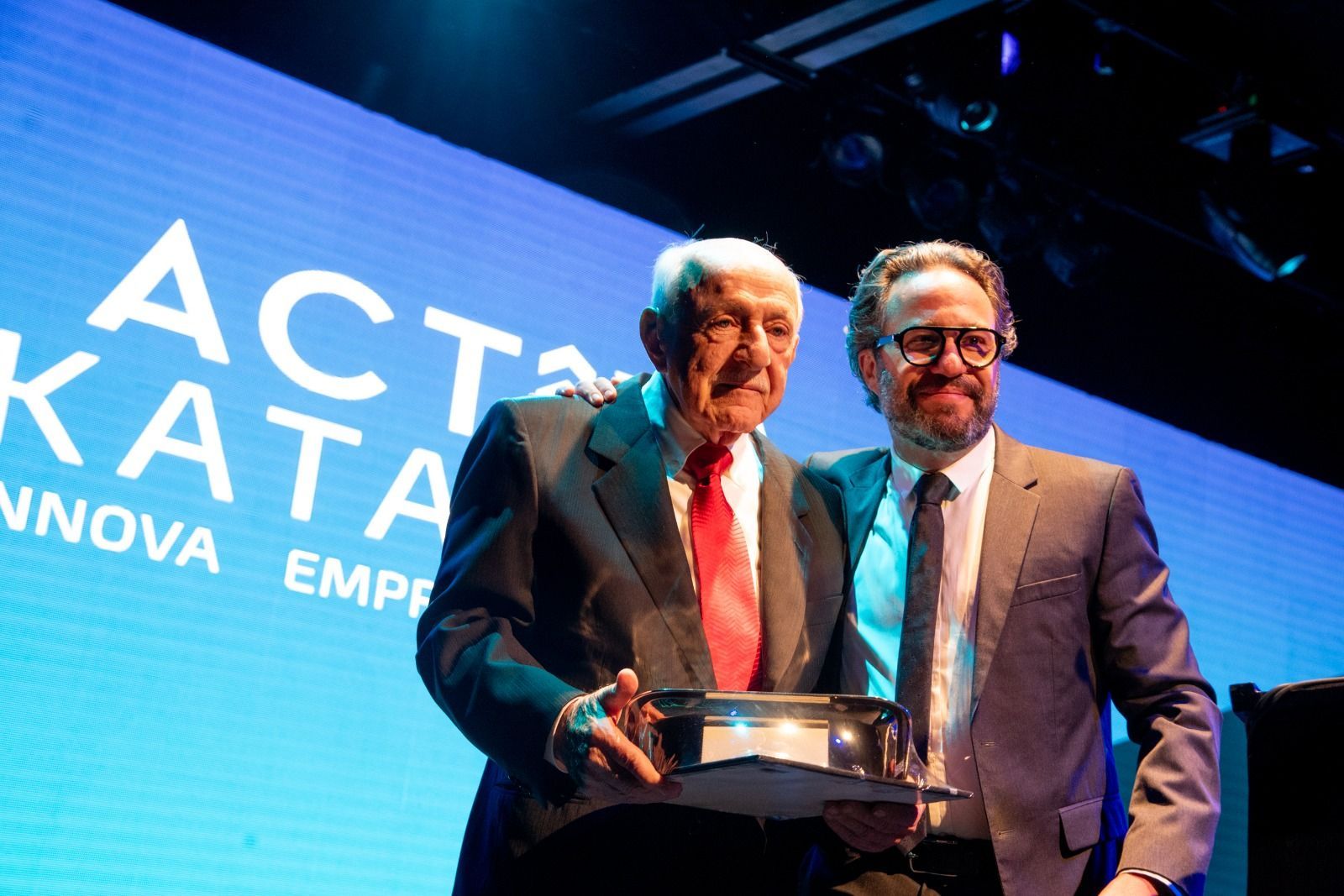 Marcos Sacal Rayek, uno de los ganadores del Premio al Emprendedor ...