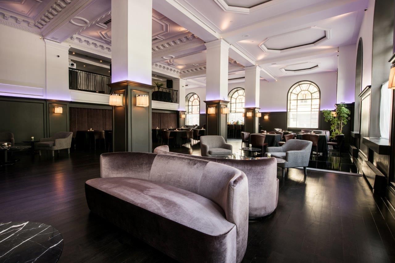 Salon Crystal : lieu de choix pour les cocktails et les banquets