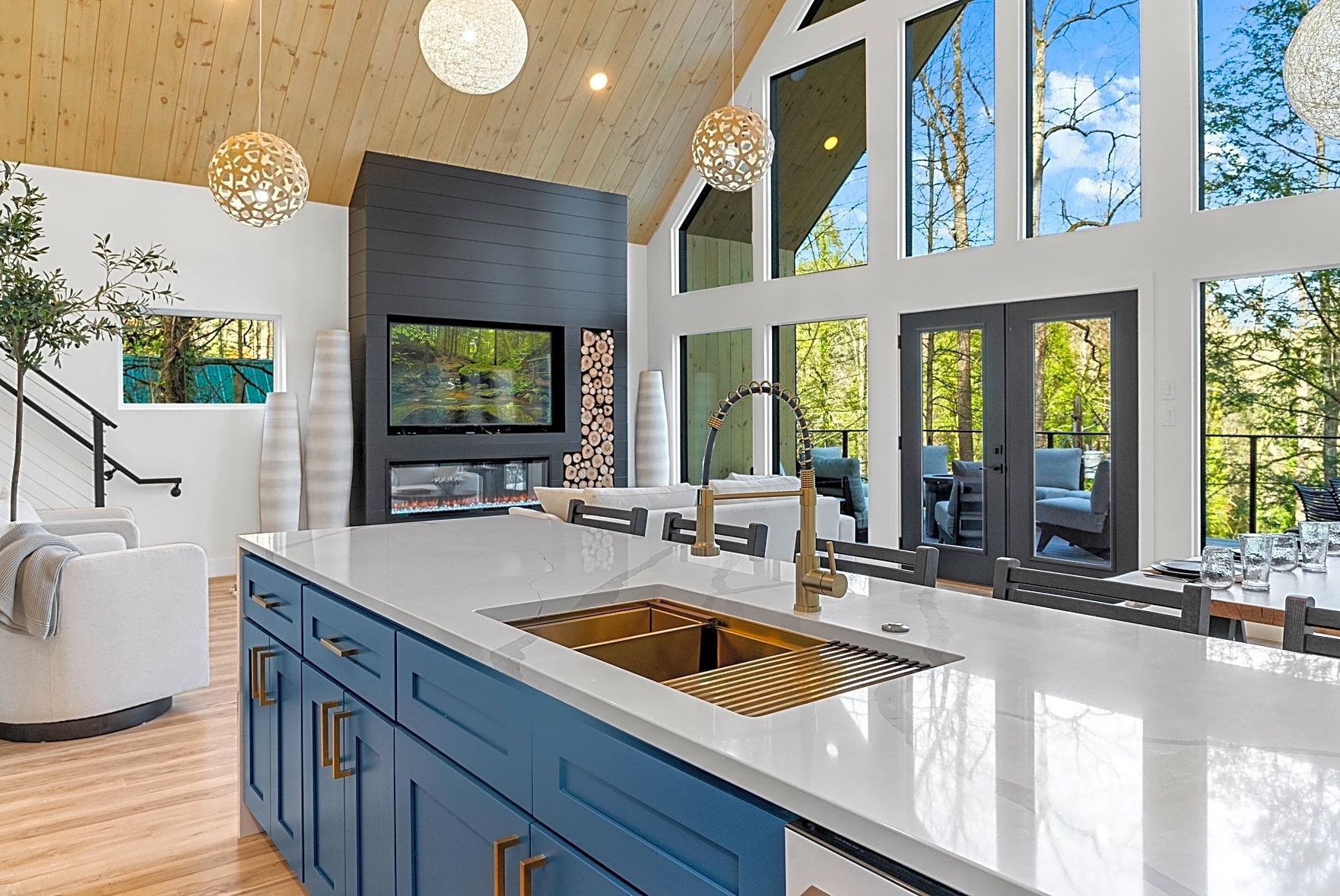 Emco-Williams Inc - Home