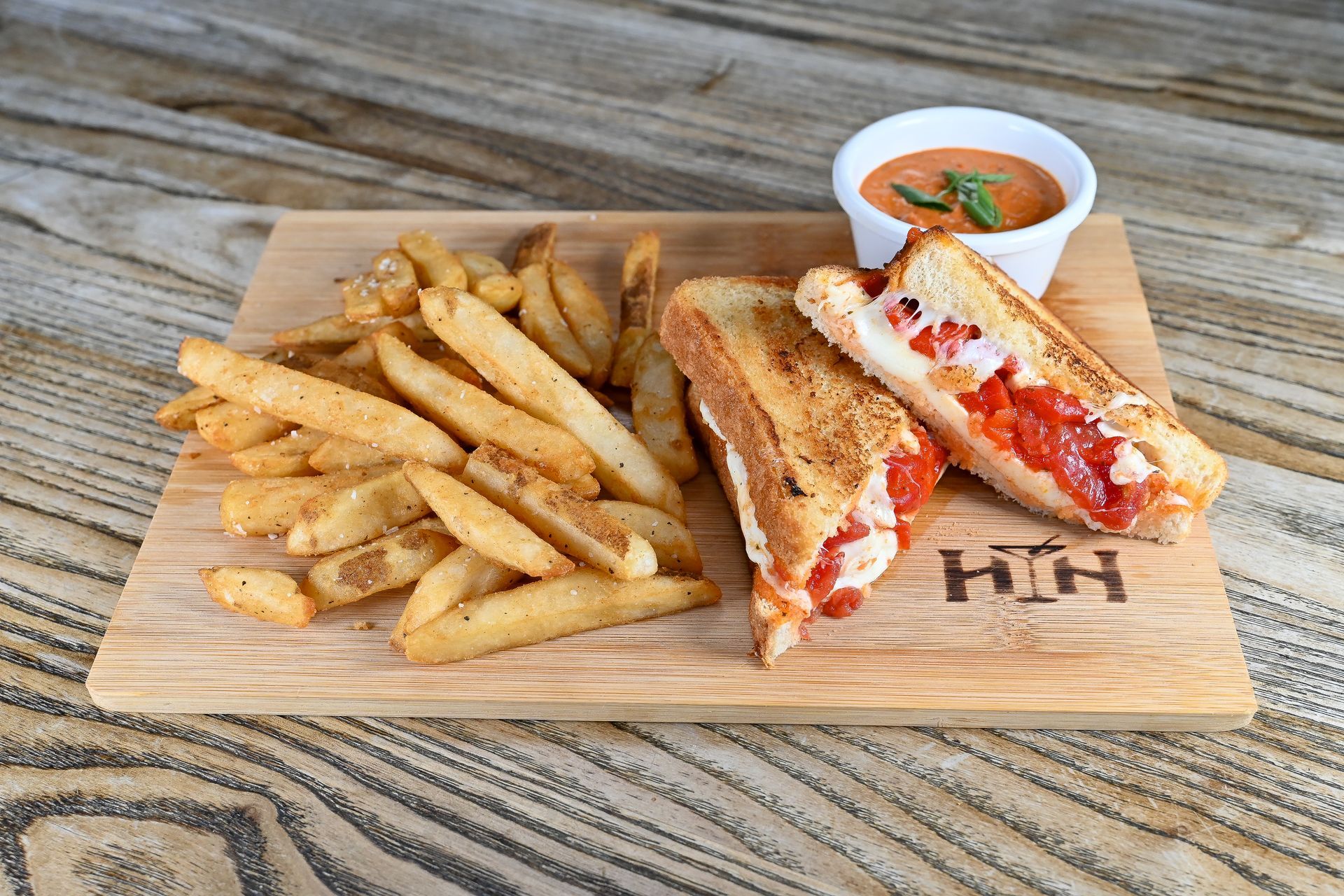 Daily Food & Drink Specials | Happy Hour Bar & Grill