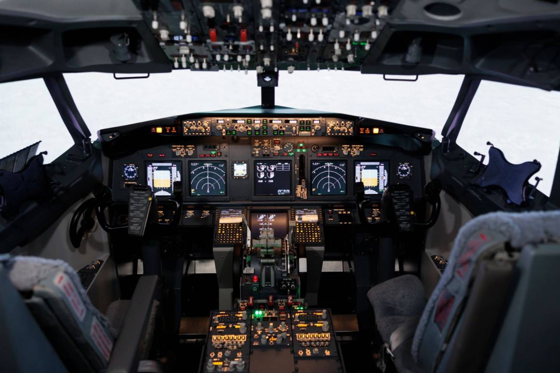 Glass Cockpit: come la tecnologia aumenta la sicurezza in volo