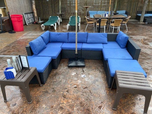 Mist Pool Bar \ Commodore Resort \ Put-In-Bay, OH