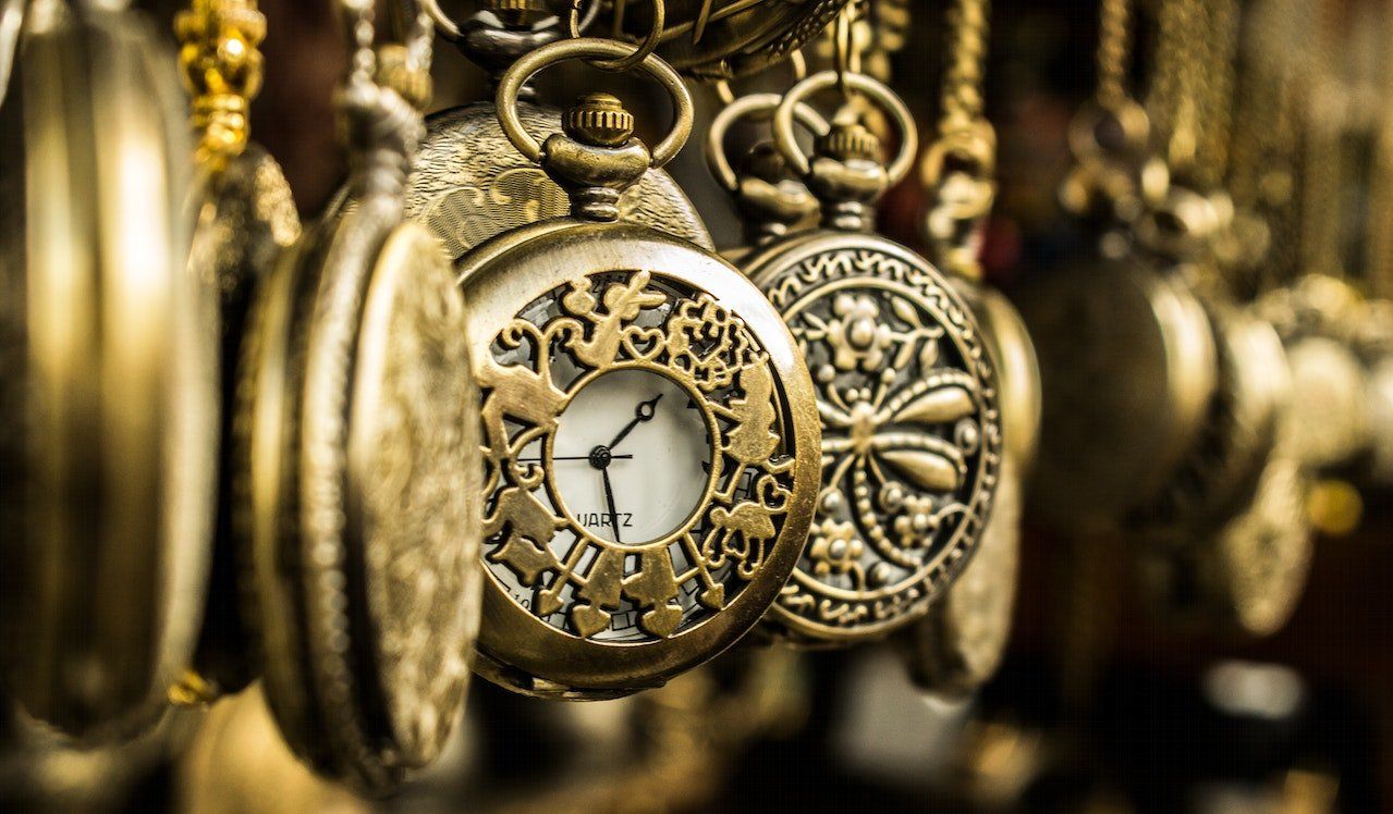 5 Things to Do When Pawning Gold Pieces to a Pawn Shop