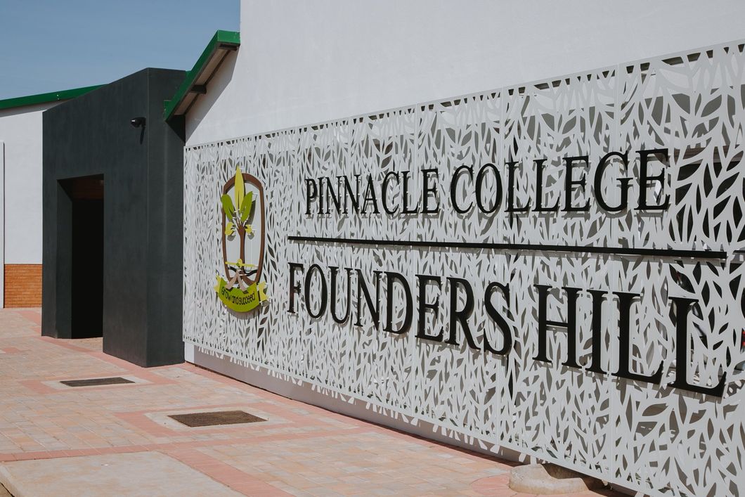Pinnacle Colleges | Home