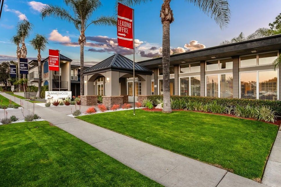 Summerwood Apartment Homes Receives Top Honors from Yelp