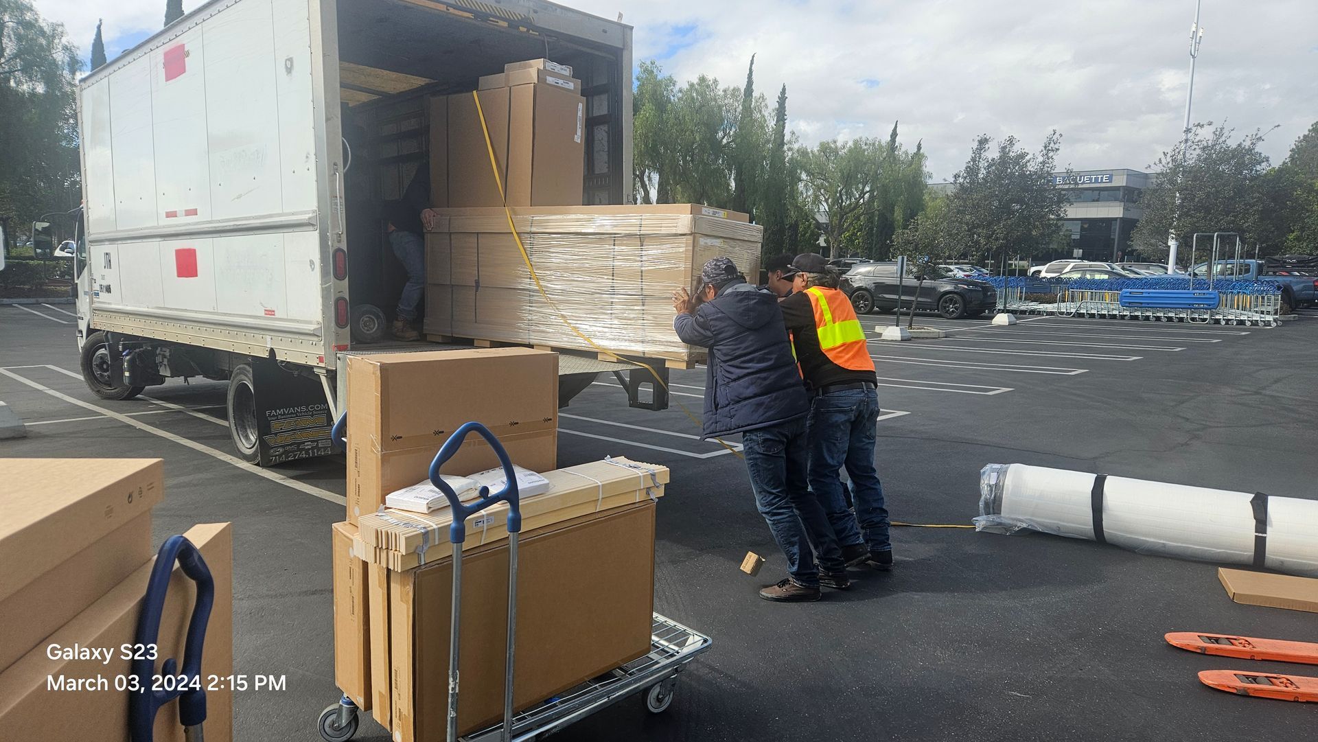 Our Gallery | JUNK TIGERS HAULING AND DEMOLITION