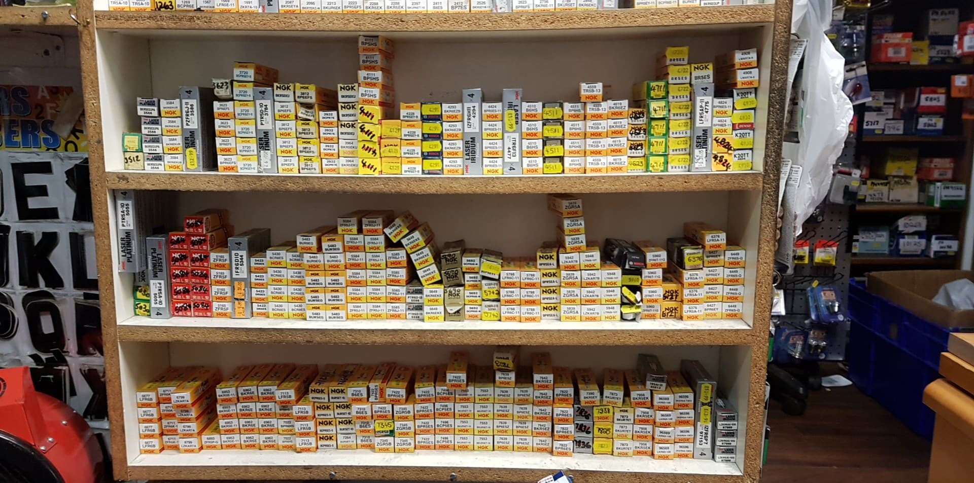 Marsh Auto Parts for current and classic car parts.