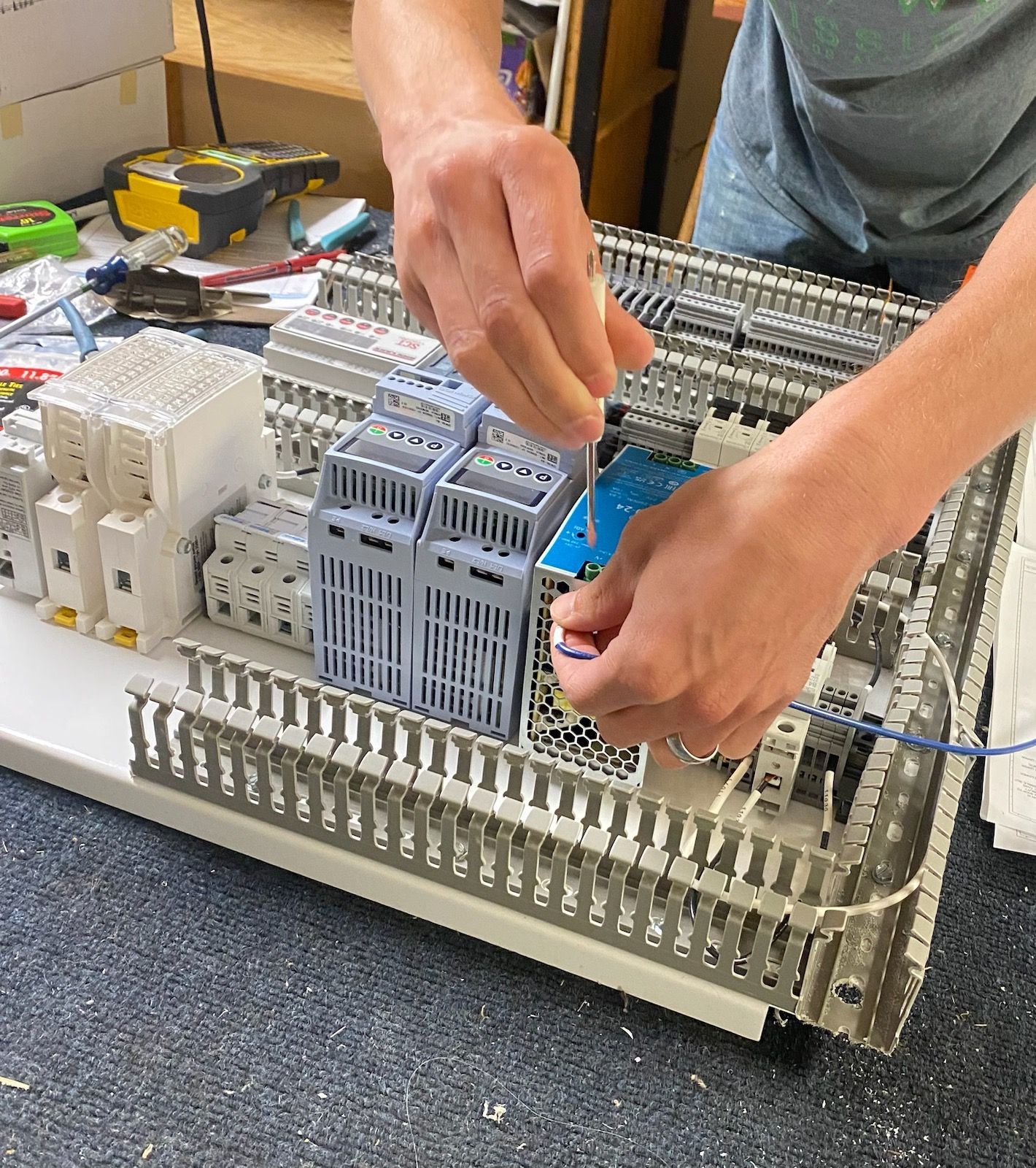 Custom Manufacturing | Pella, IA | 641-628-3103