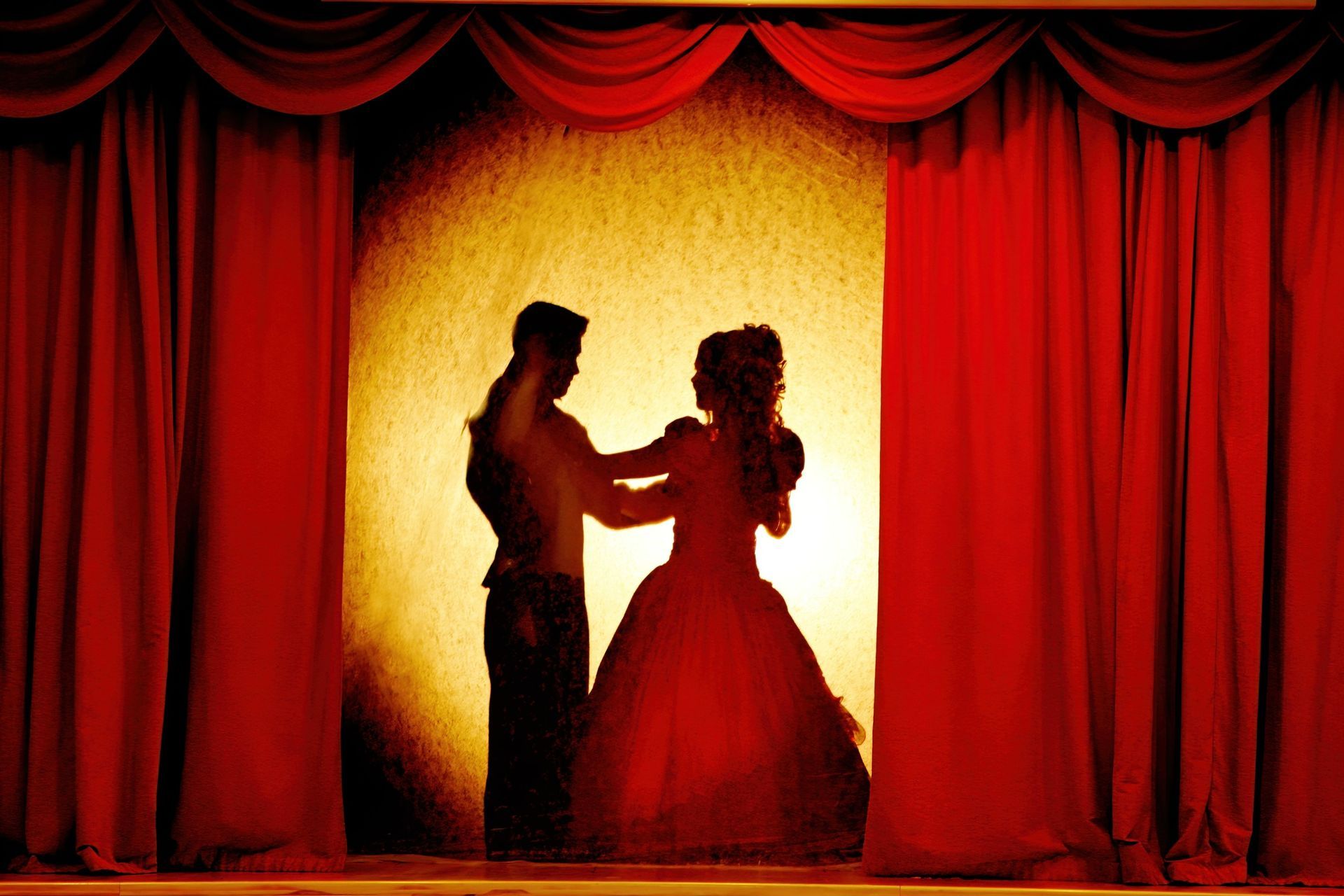 How To Successfully Plan A Theater Play In 13 Steps