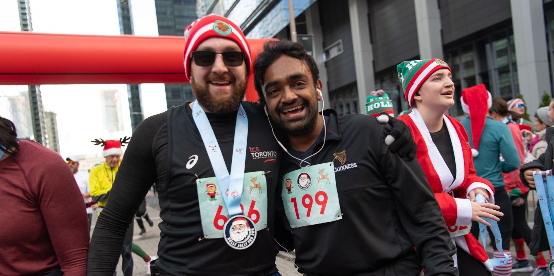 Holly Jolly Fun Run | The Original Santa Claus Parade | Toronto, ON