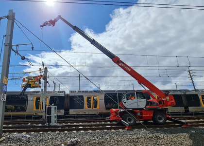 Why hire hi-rail cranes with us?