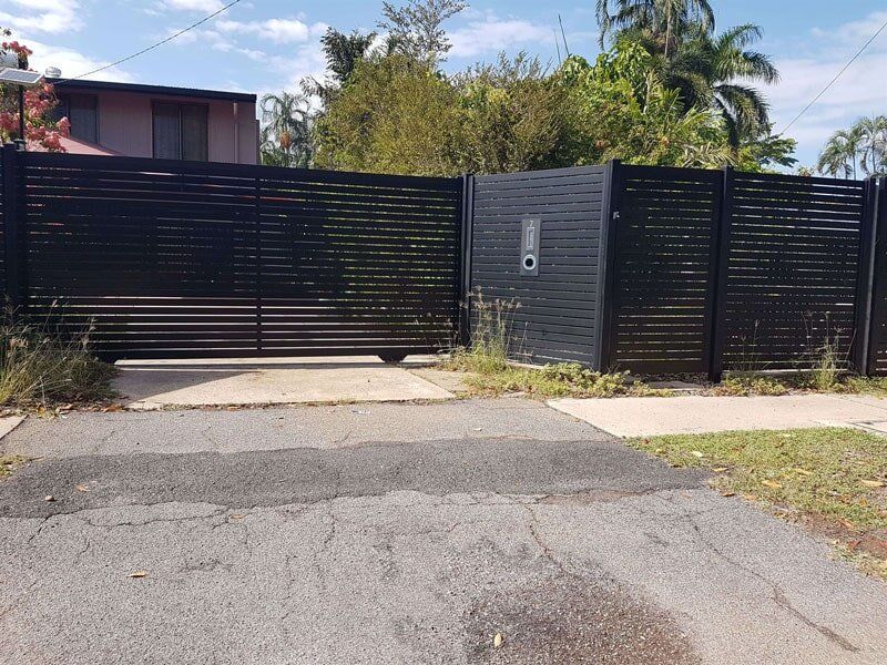 Our Fence & Gate Gallery | Rabbo’s Fencing