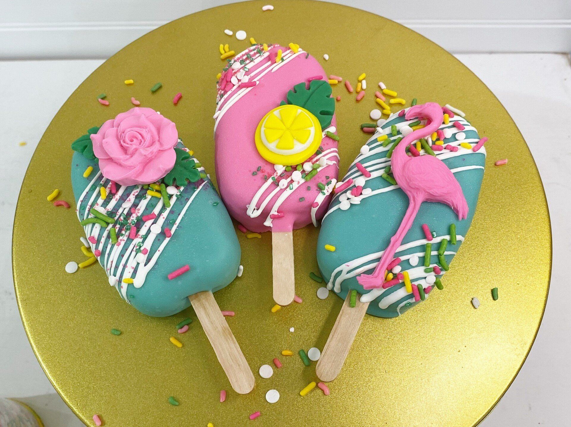 Custom Cake Designs | Crowley, TX